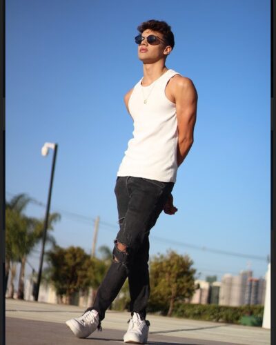 40 ripped jeans outfits for men. - vogueymen.com