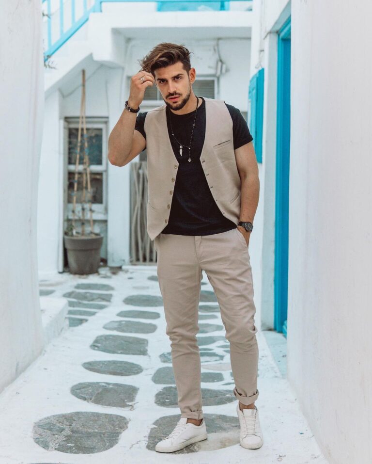 How to style a vest? 40 vest outfits for men. - vogueymen.com