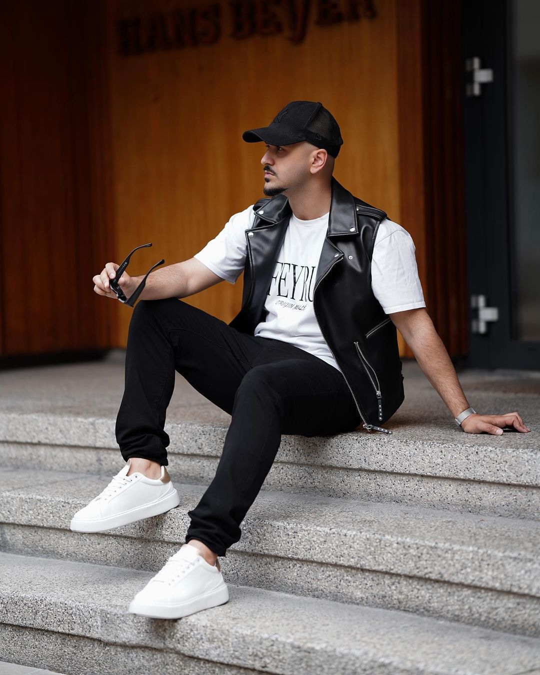 How to style a vest? 40 vest outfits for men. - vogueymen.com