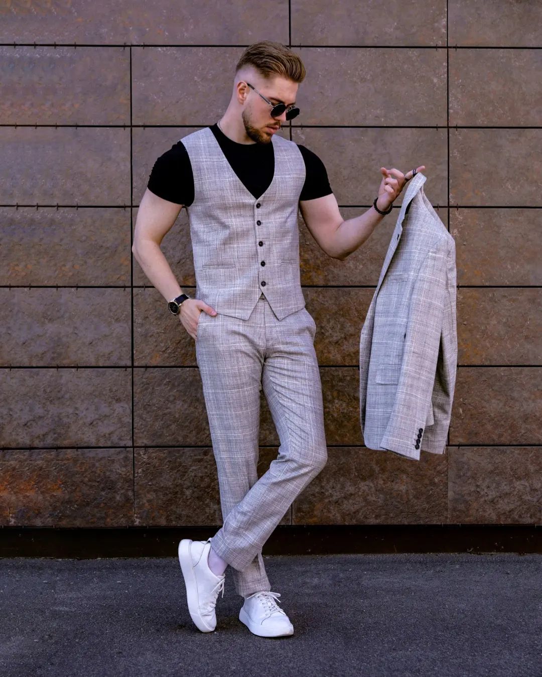 How to style a vest? 40 vest outfits for men. - vogueymen.com