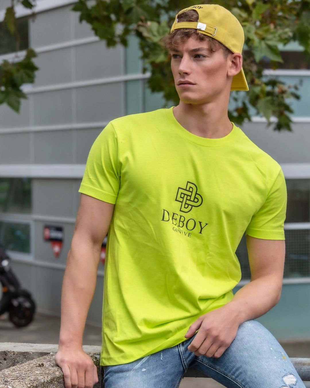 25 super stylish men's outfits with baseball caps for summer ...