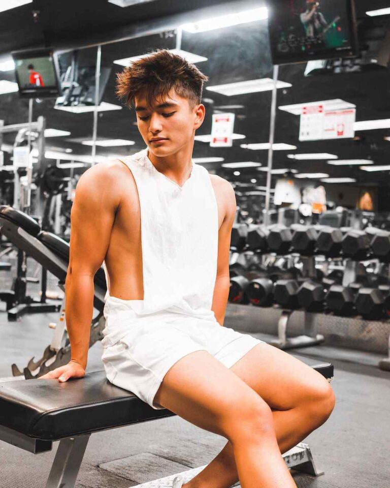 33 cool and comfy gym outfit ideas for men. - vogueymen.com