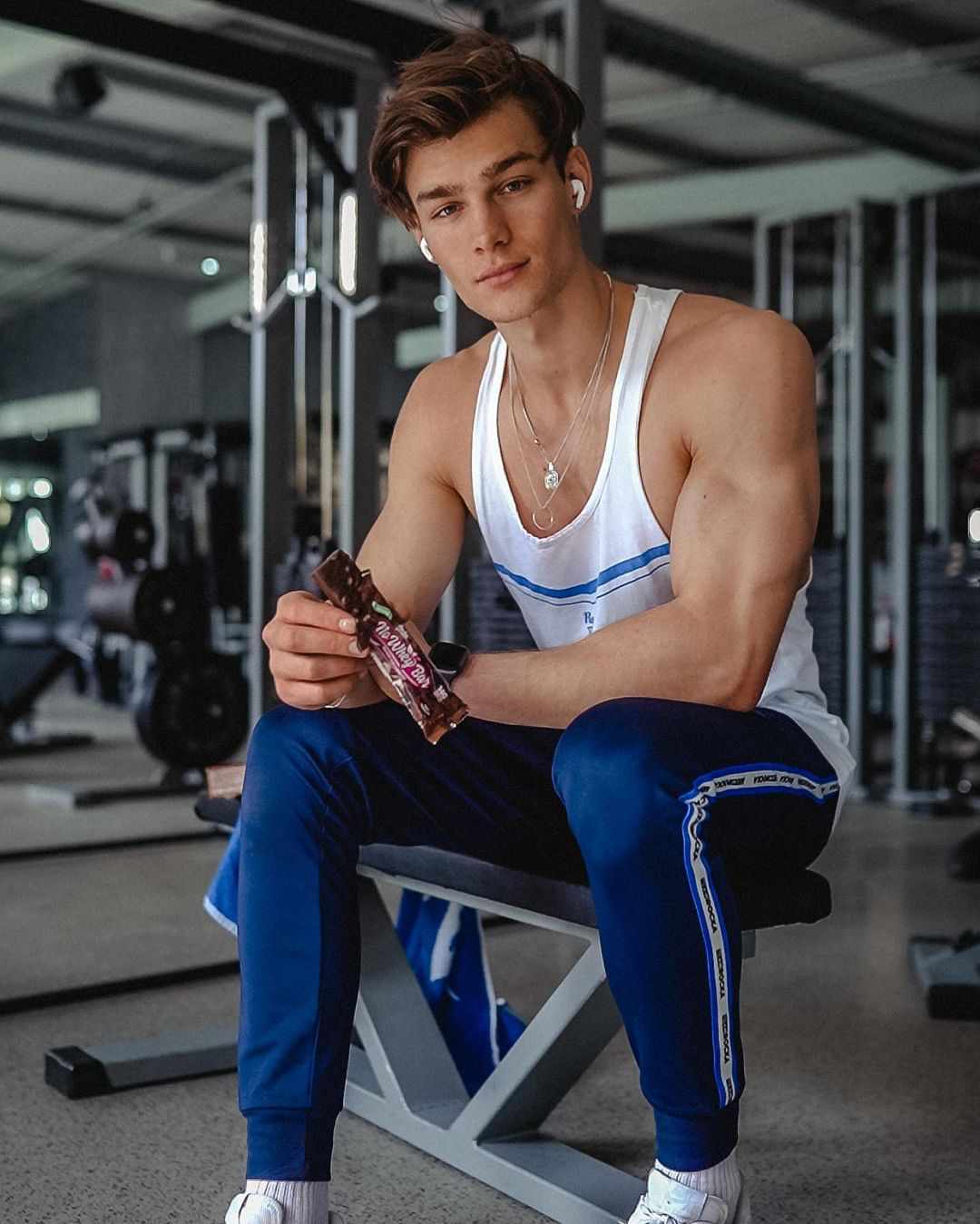 33 cool and comfy gym outfit ideas for men. - vogueymen.com