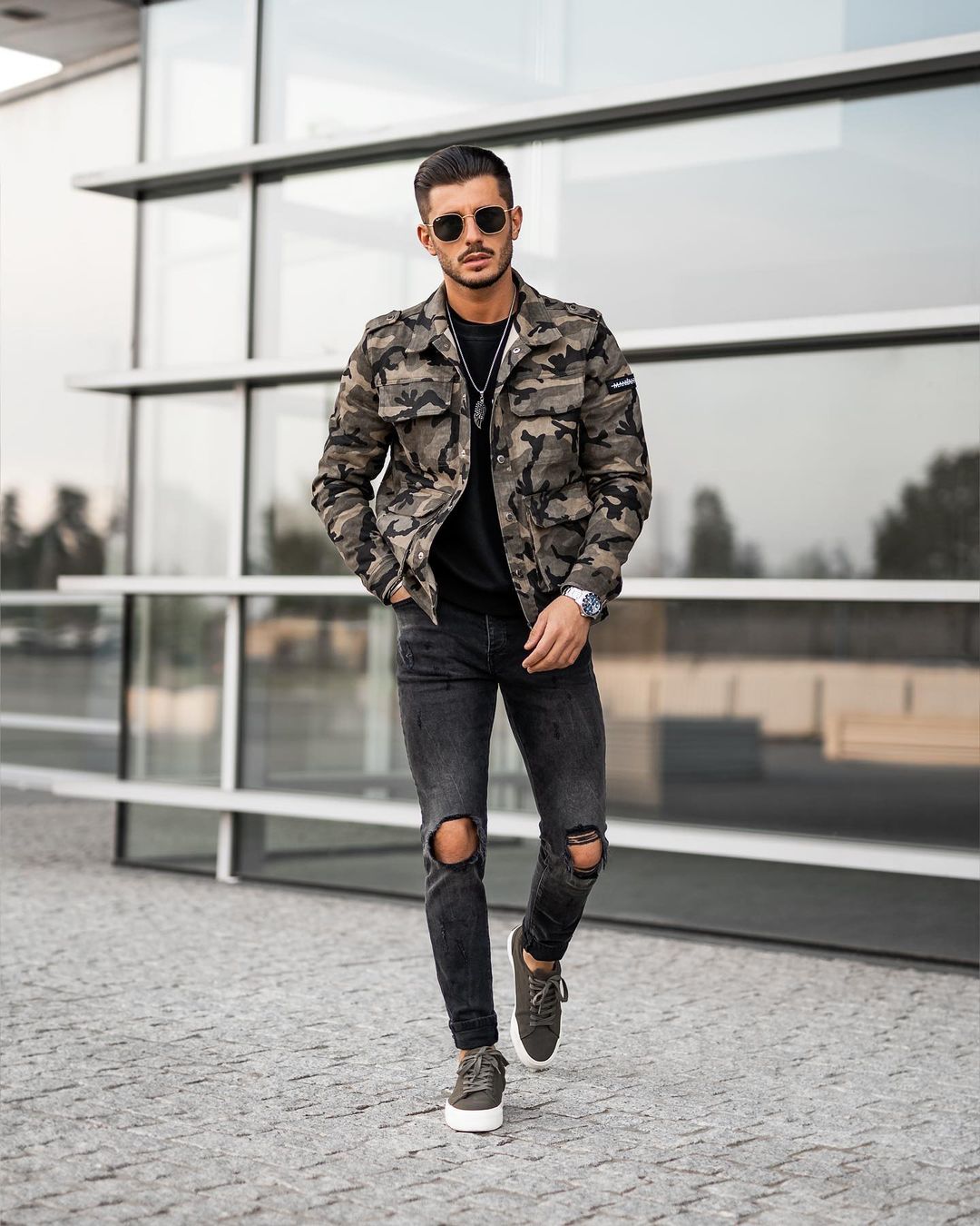 How to wear a camo jacket? 30 camo jacket outfits for men - vogueymen.com