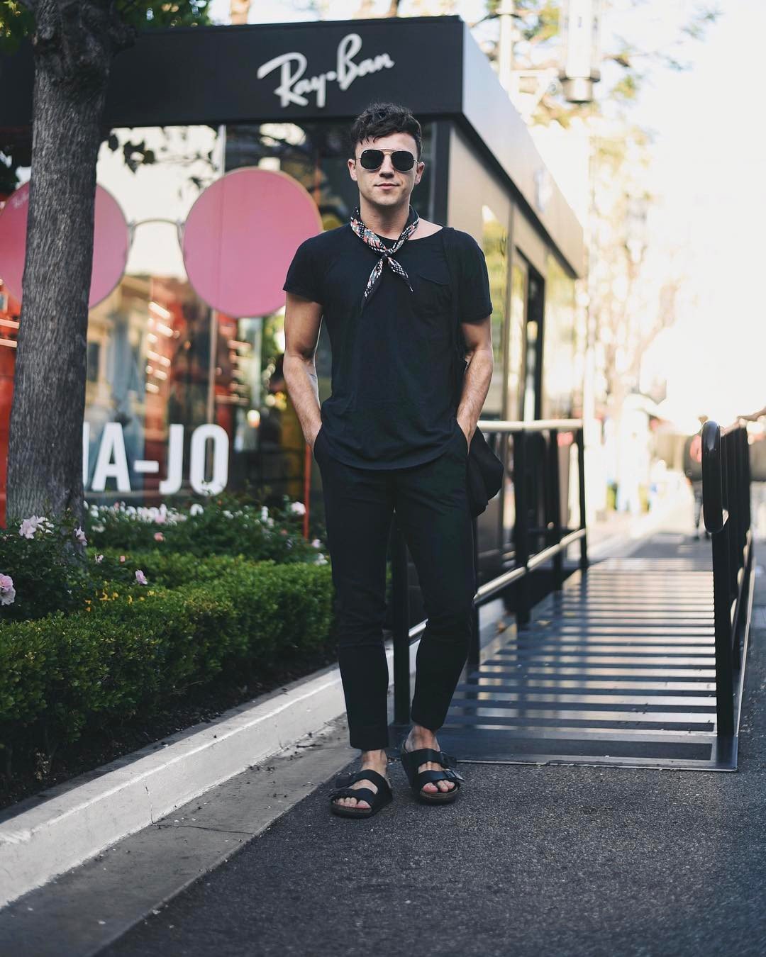 34 nifty outfits with bandanas for men - vogueymen.com
