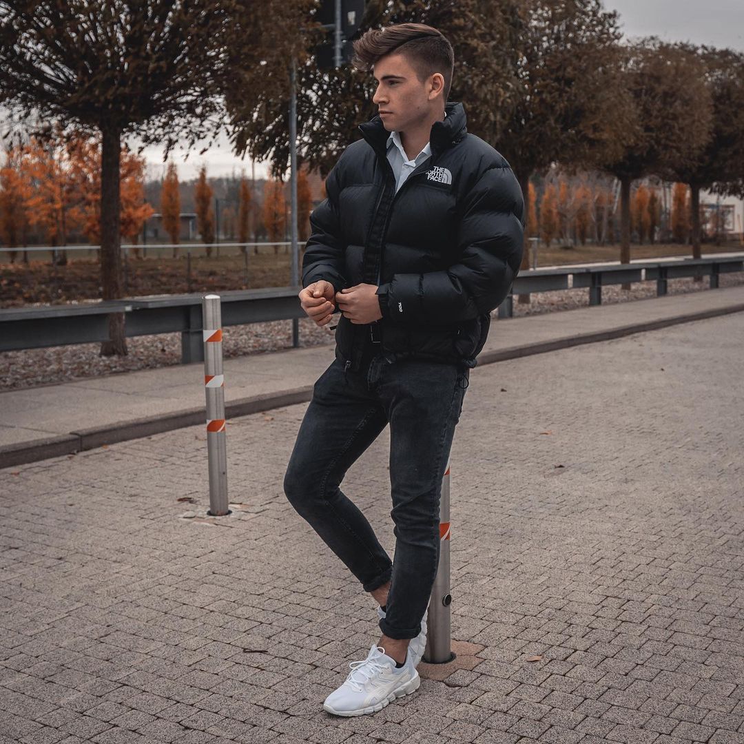 35 stylish and cozy puffer jacket outfits for guys - vogueymen.com