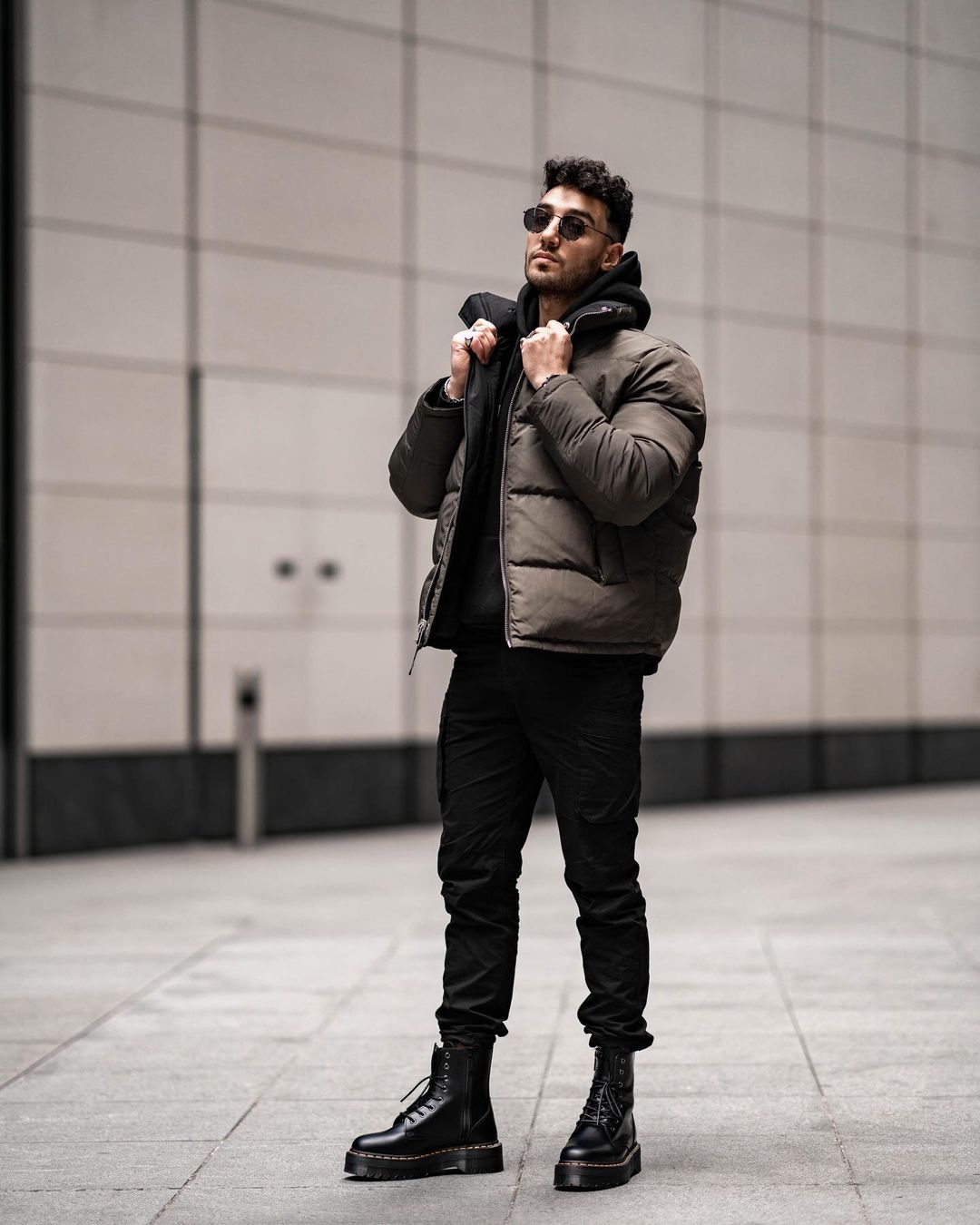 35 stylish and cozy puffer jacket outfits for guys - vogueymen.com