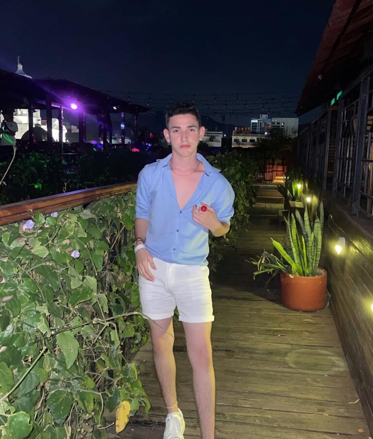55 fresh and cool white shorts outfits for men. - vogueymen.com