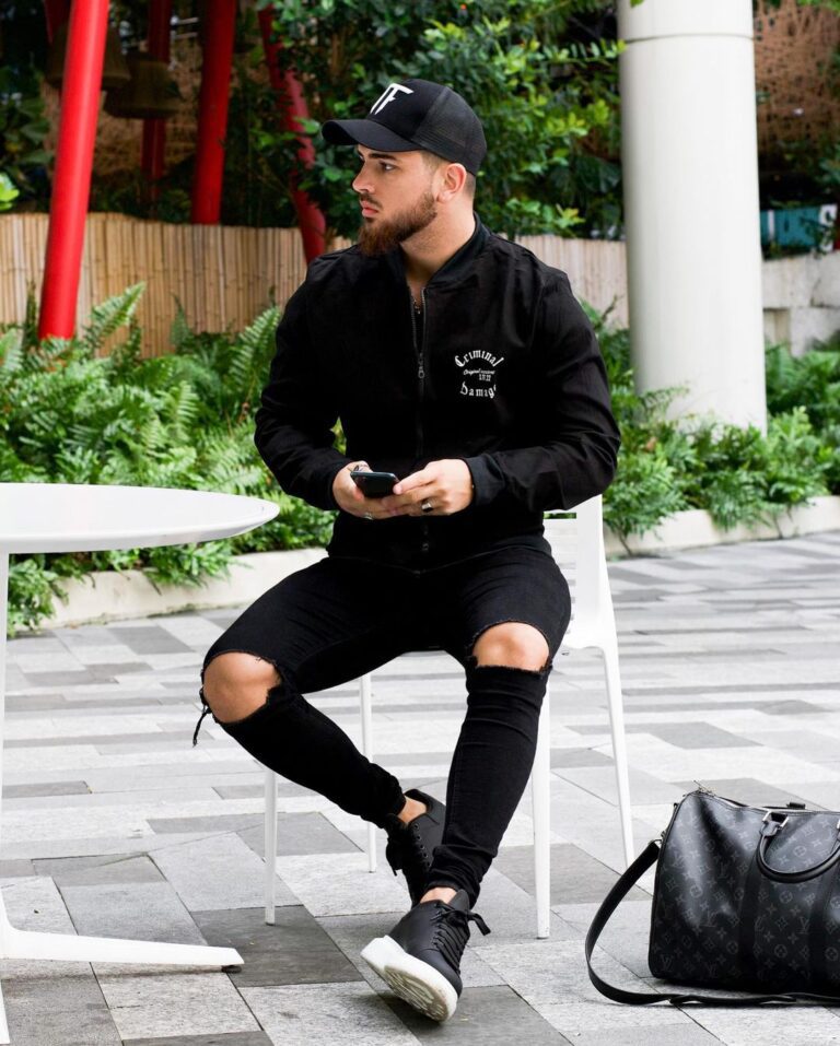 45 edgy and elegant all-black outfits for men - vogueymen.com