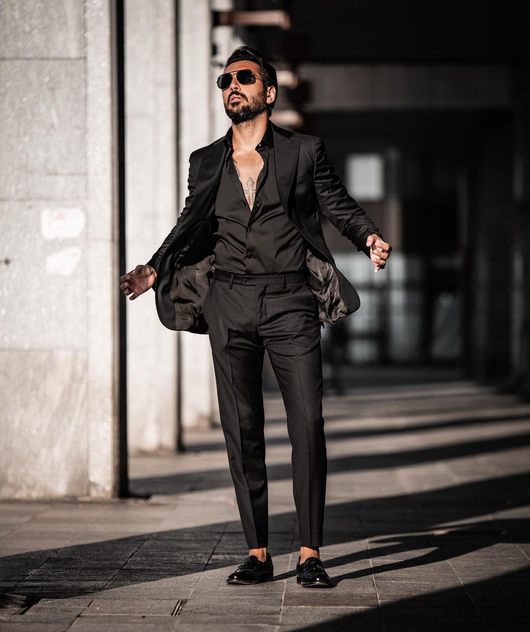 45 edgy and elegant all-black outfits for men - vogueymen.com