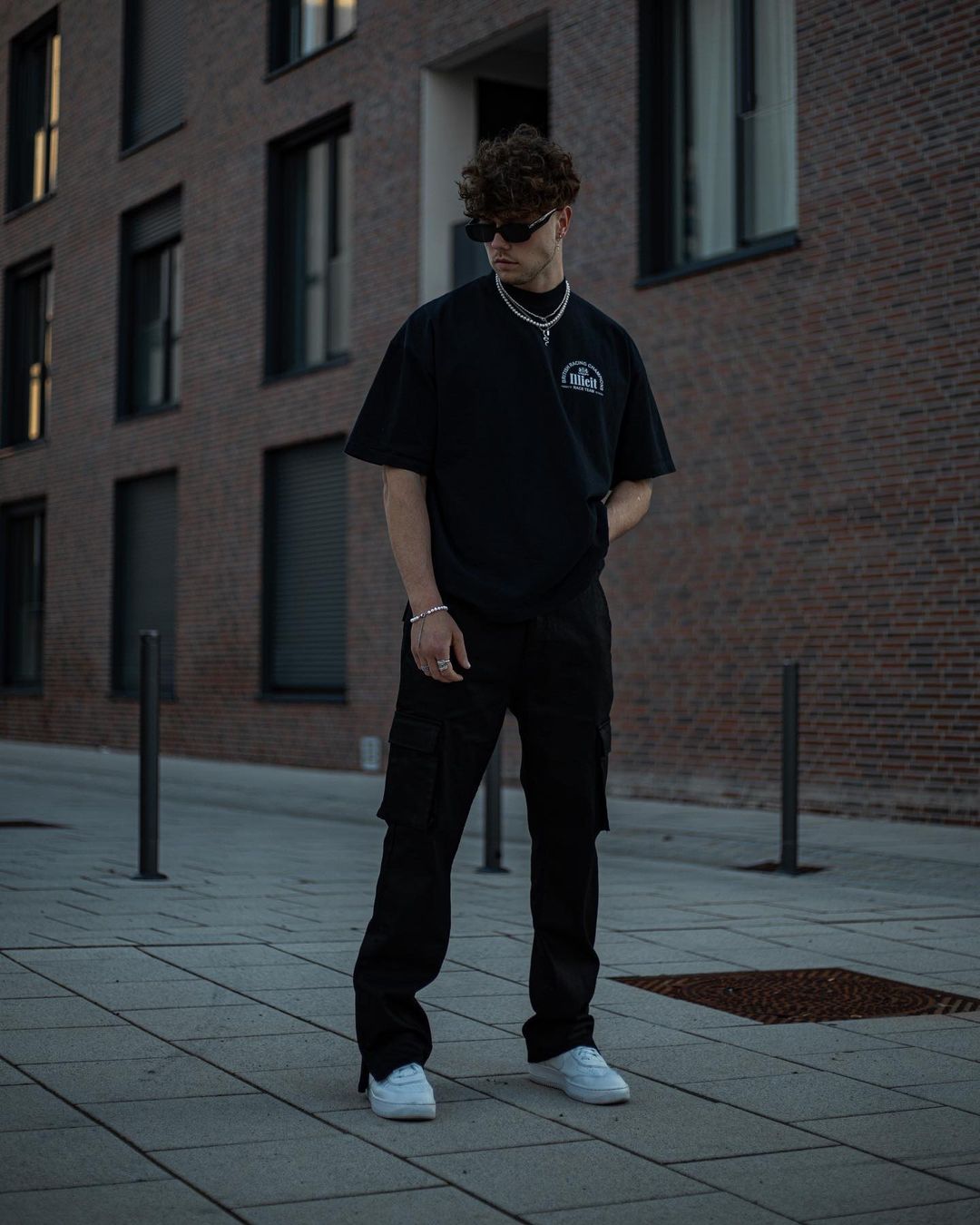 How to wear cargo pants? 50 stylish cargo pants outfits for men ...