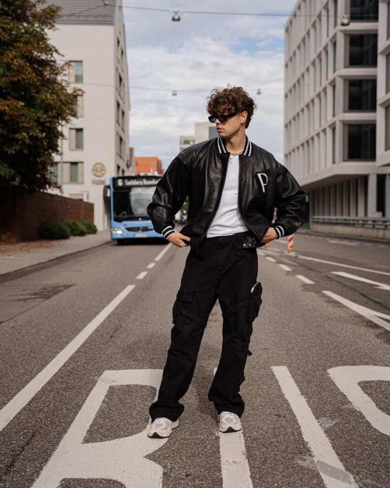 How to wear cargo pants? 50 stylish cargo pants outfits for men ...