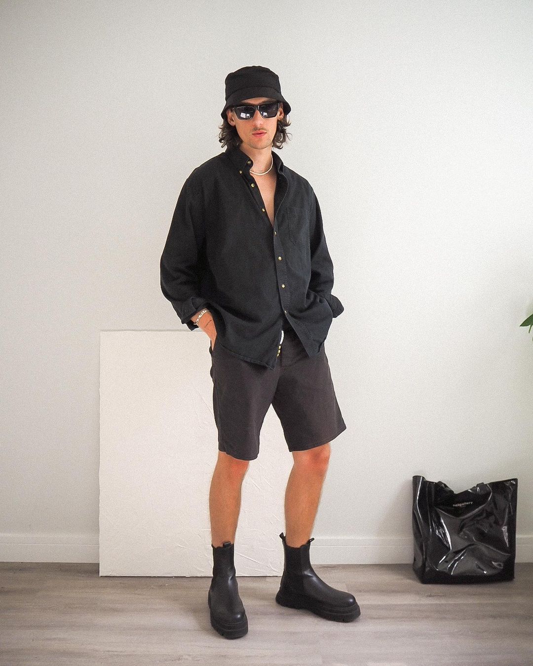 30 aesthetic outfits with bucket hats for men. - vogueymen.com