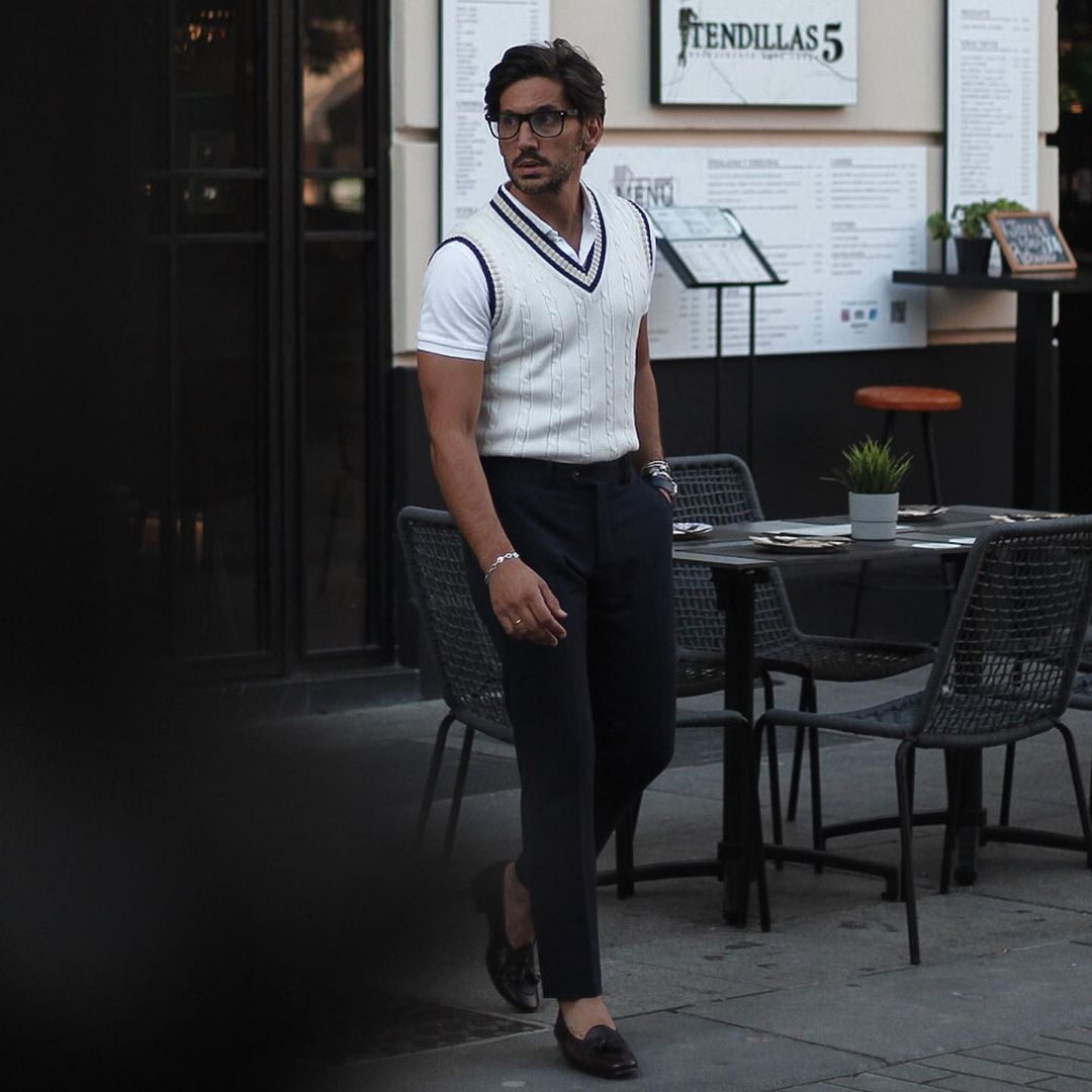 How to wear a cricket sweater? 35 cricket sweater outfits for men ...