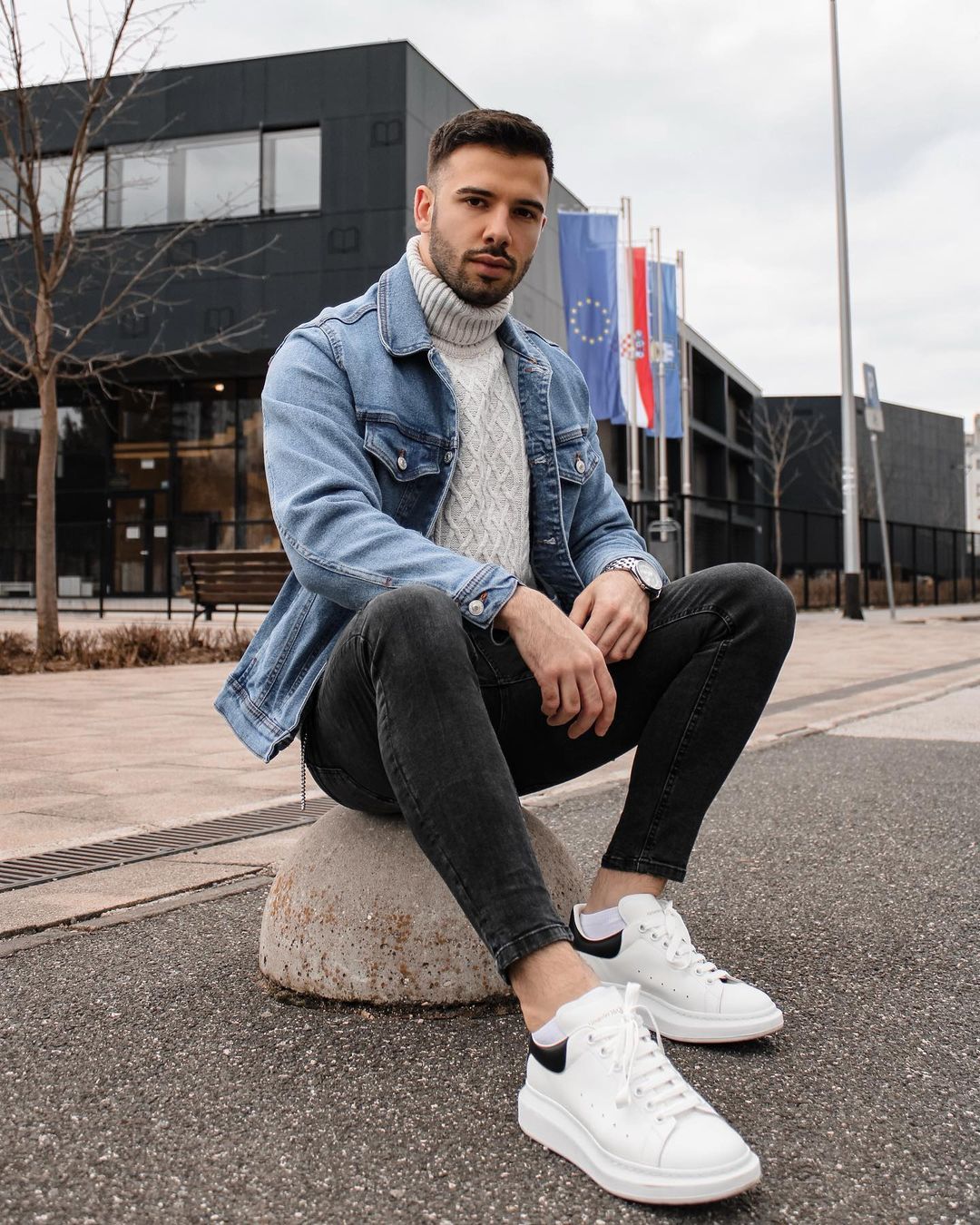 30 light blue denim jacket outfits for men. - vogueymen.com