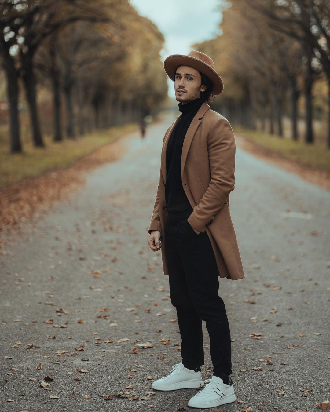 30 ultra-chic camel topcoat outfit ideas for men - vogueymen.com