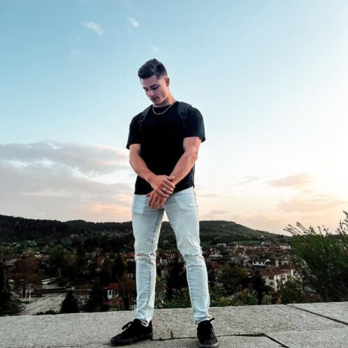 40 ripped jeans outfits for men. - vogueymen.com