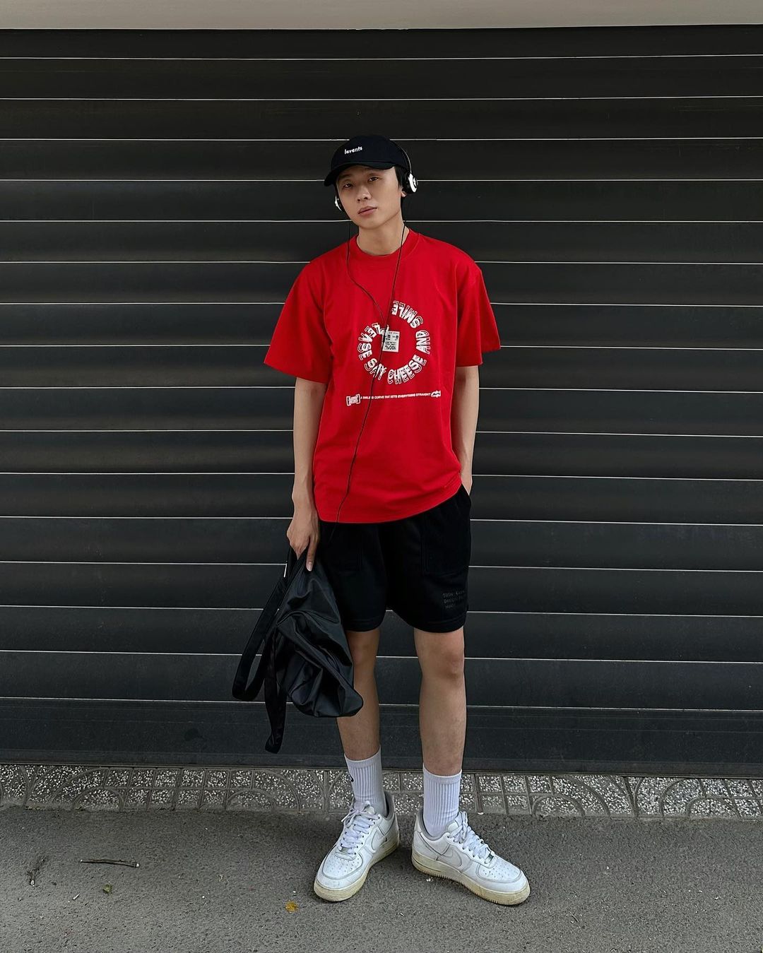 35 super stylish men's outfits with baseball caps for summer ...