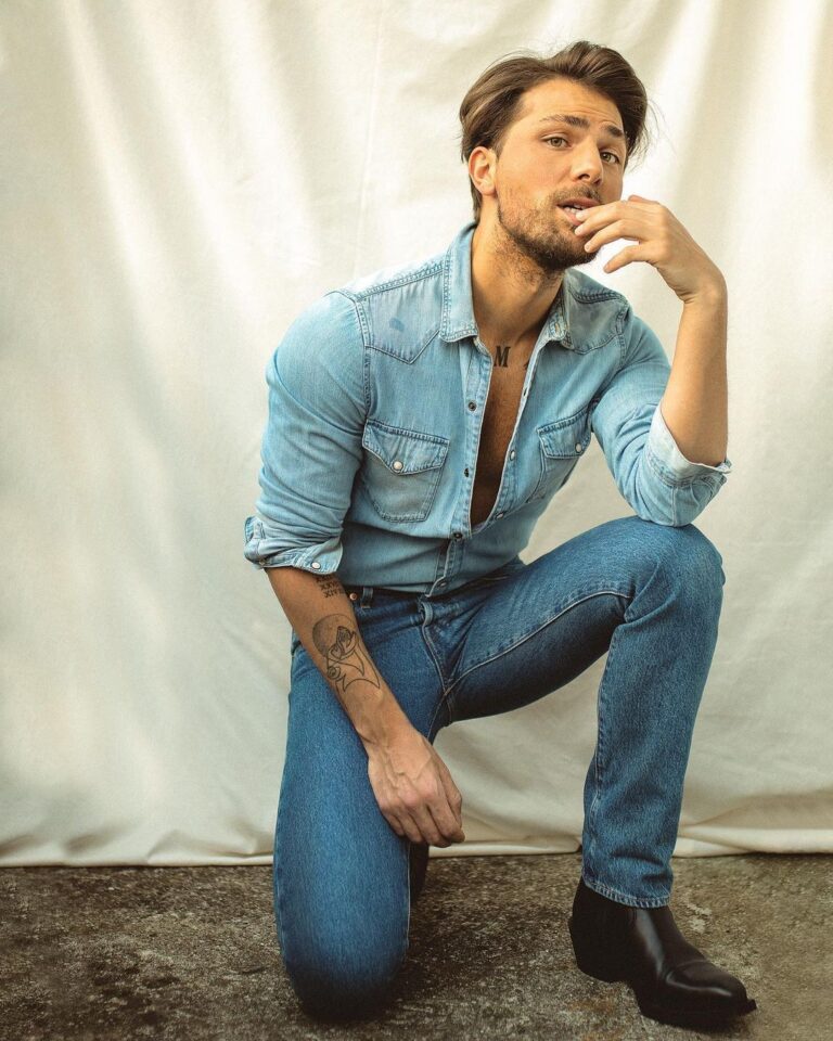 54 denim shirt outfits for men. - vogueymen.com
