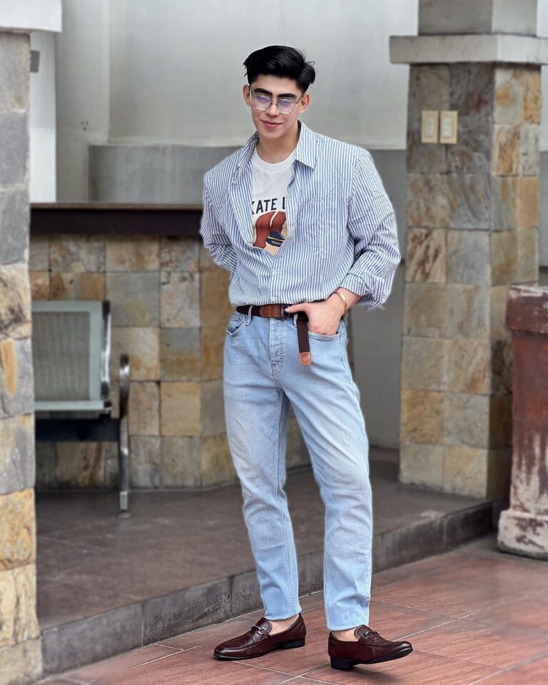 30 light blue jeans outfits for men. - vogueymen.com