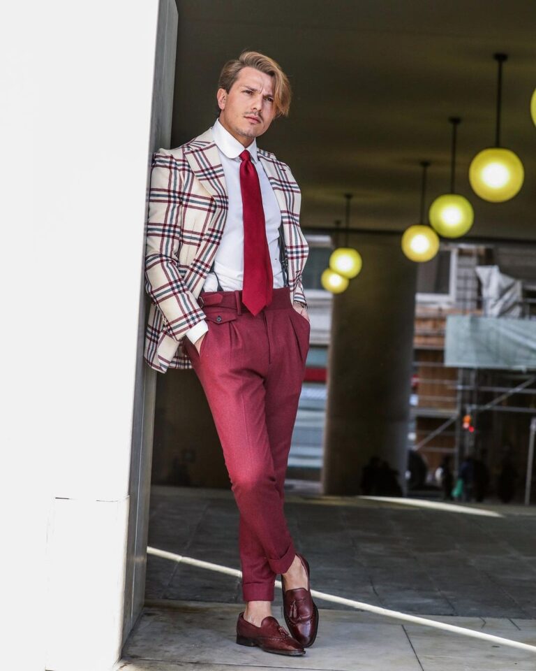 How to rock the red pants? 36 red pants outfits for men. - vogueymen.com