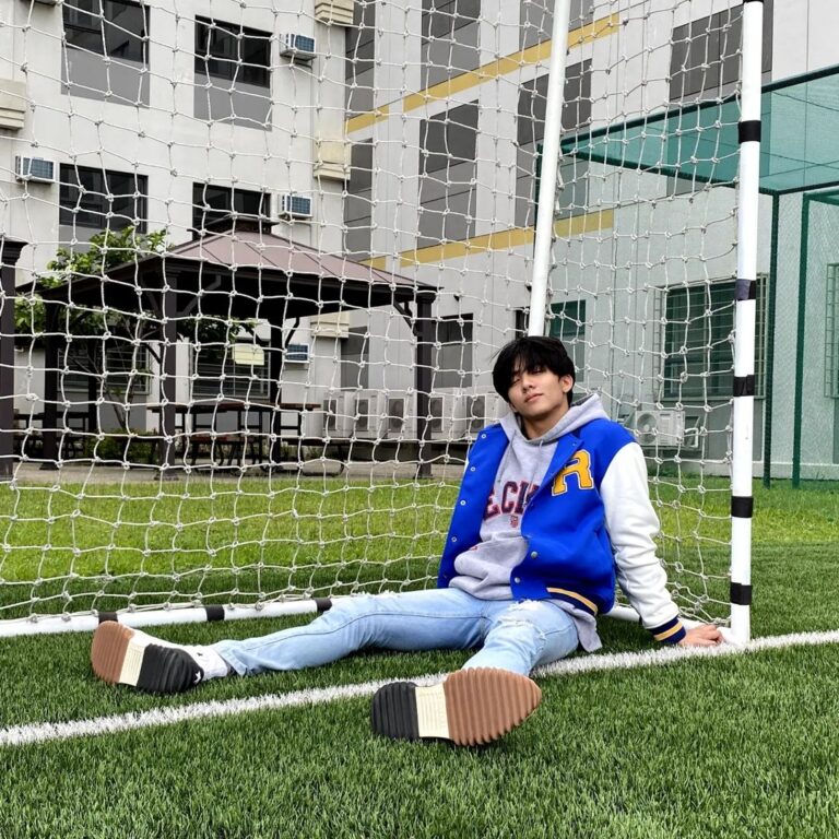 Mastering cool: 43 men's varsity jacket outfits for every occasion ...