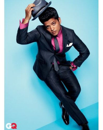 Bruno Mars’s Iconic Outfits: His Style Playbook, Decoded - vogueymen.com